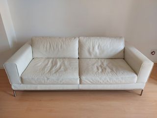 Divano in pelle bianco