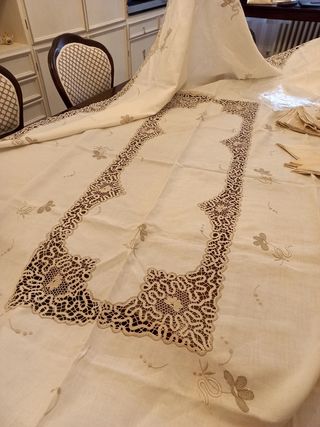Tovaglia anni 40 lino pizzo tombolo