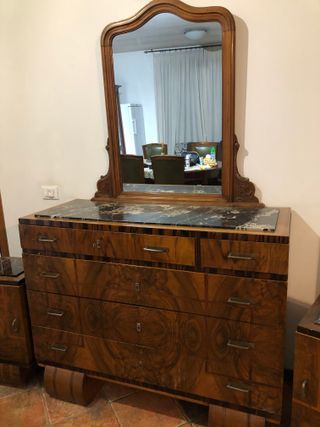 cassettone con specchio e 2 comodini degli anni 50