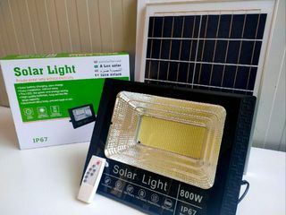 Faro 400 watt con Pannello solare