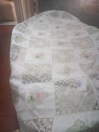 tovaglia  in lino e organza