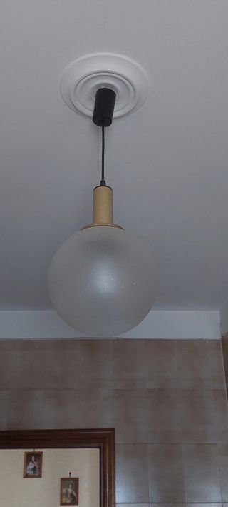 Lampadario a forma di palla