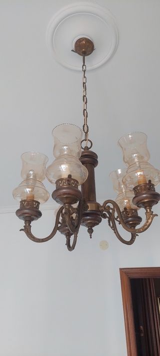 Lampadario vintage con candelabri