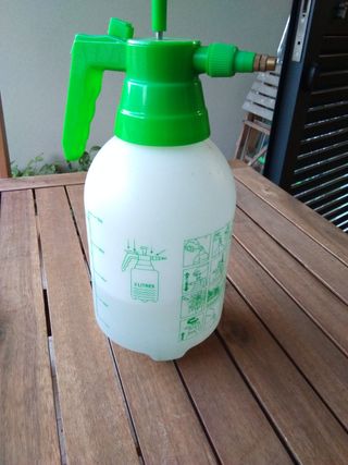 Annaffiato a pressione 2 litri