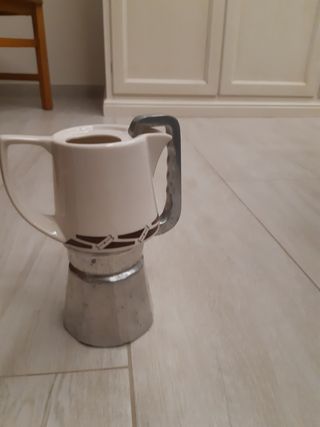 caffettiera con bricco
