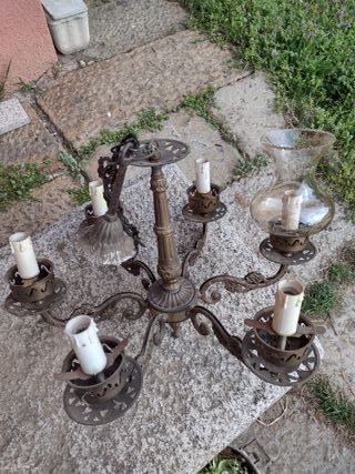 Lampadari in ottone e vetro