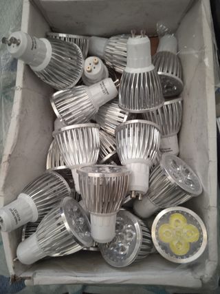 vendo faretti per allestimento vetrine
