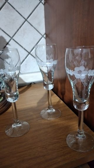 3 bicchieri vintage spumante