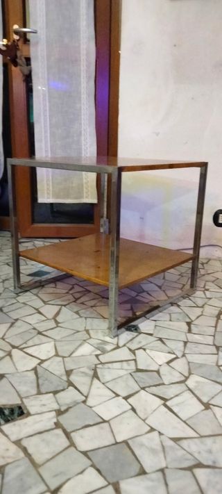 Tavolino due ripiani vintage.