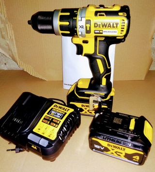 DEWALT Nuovo Trapano DCD795M2-QW 18 V, 4 Ah