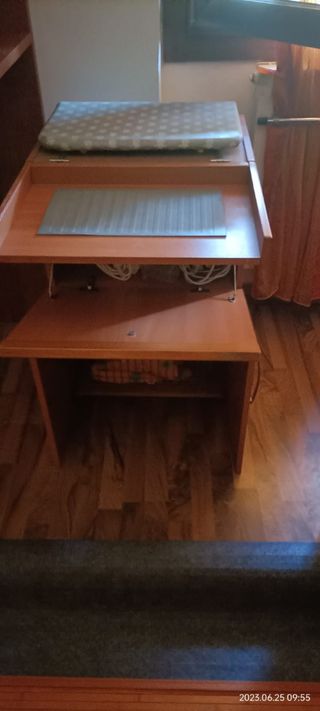 Mobiletto con asse da stiro foppa