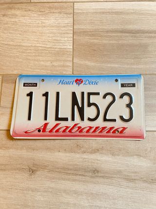 targa automobilistica decorativa