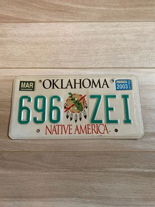 targa automobilistica decorativa