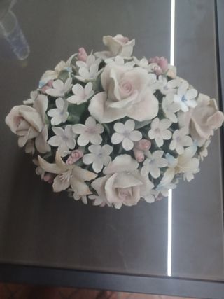 Cestino fiori ceramica Capodimonte