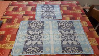 Tovaglia con tovagliolo per colazione