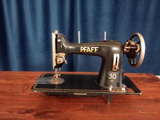 Macchina da cucire Pfaff 30