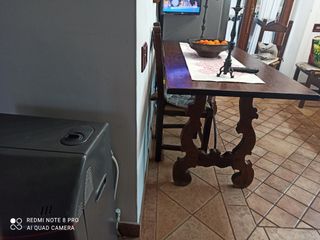 Tavolo artigianale in legno massello