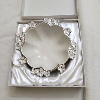 Ciotola di porcellana