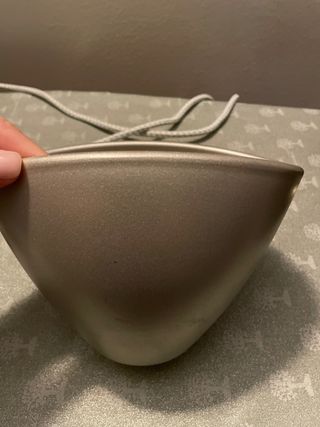 Vaso grigio o portaoggetti