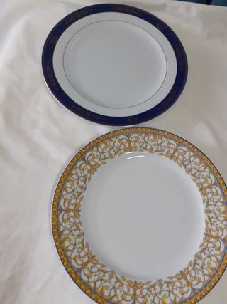 2 piatti porcellana rocco barocco dipinti a mano