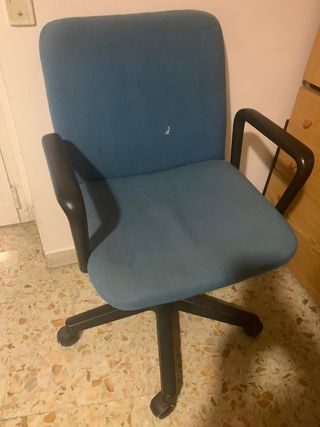 Sedia girevole comoda