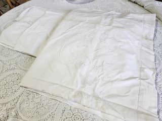 Coppia lenzuola matrimoniali vintage ricamato