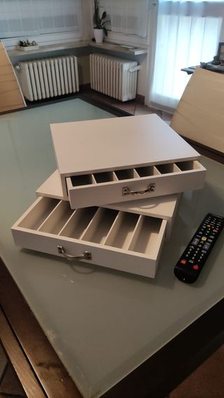 cassettiere porta oggetti in legno