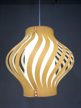 Lampadario in Polilux ocra