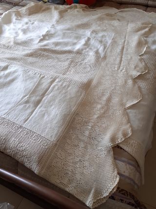 Coperta matrimoniale all'uncinetto