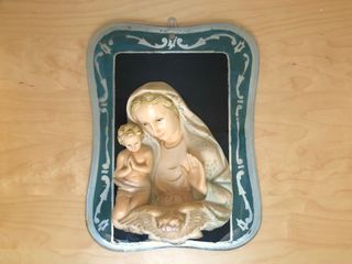 Madonna in gesso su specchio