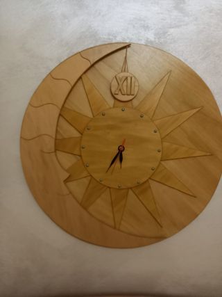 Orologio da parete in legno