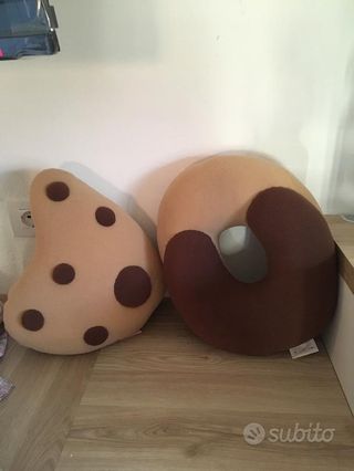 Cuscini a forma di biscotto