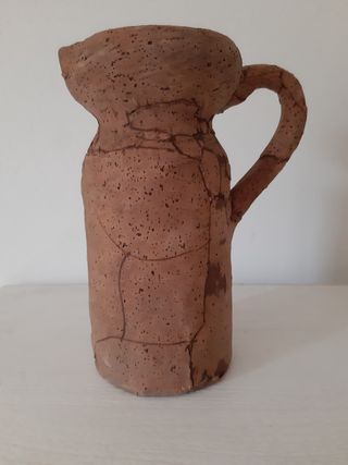 Brocca in terracotta media