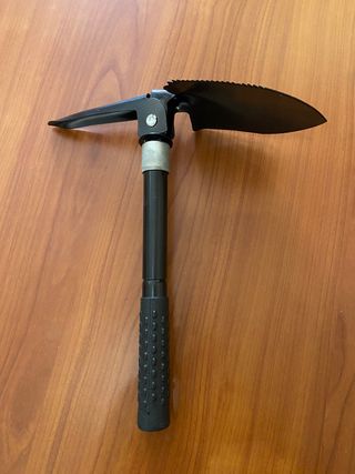 Attrezzo multiuso escursione camping giardinaggio