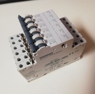 Interruttore ausiliario Siemens 5ST3010, 6A, 230VA