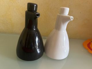 porta olio e aceto bianco e nero