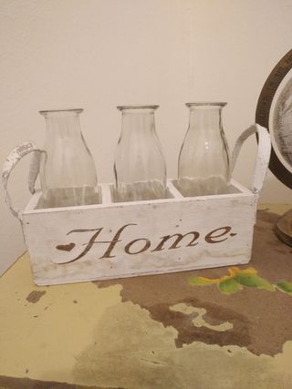 Espositore e vasetti shabby