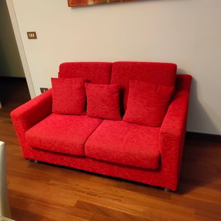 Divano con tavolino