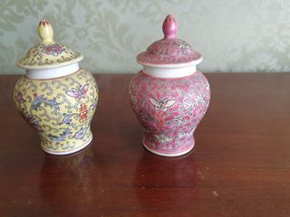 Vasetti cinesi anni ‘60 finemente decorati