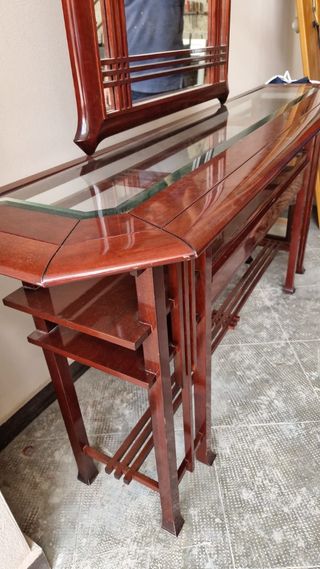 Mobile d'ingresso con specchio