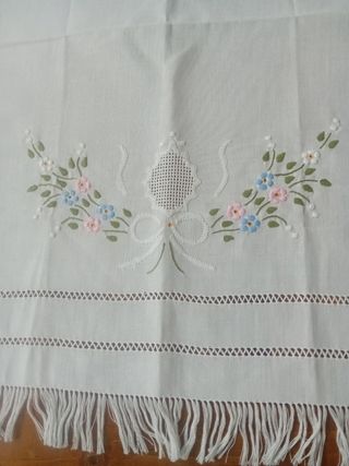 Asciugamanina tutta a mano nuova