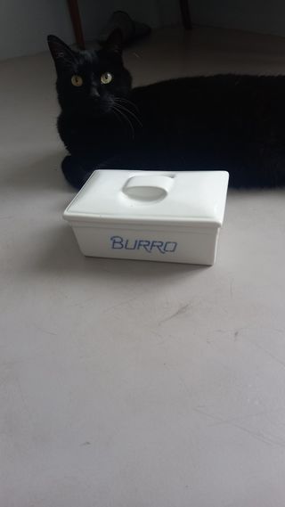 Portaburro vintage in ceramica