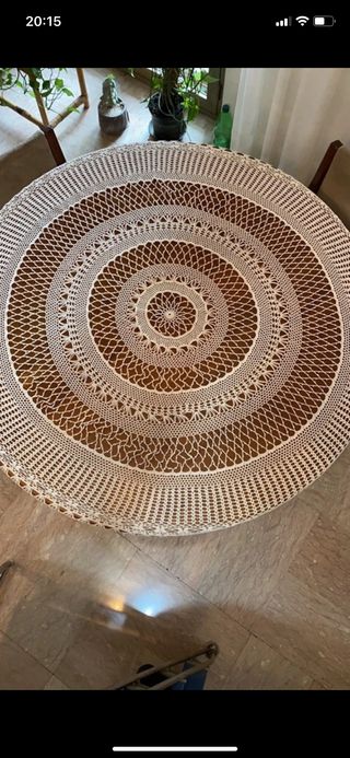 Copritavolo rotondo in cotone beige