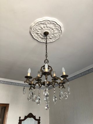 Lampadario e applique con gocce di cristallo