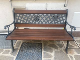 panchina in legno e ferro per esterno