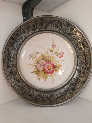 piatto decorativo ceramica e peltro