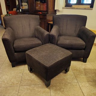 Poltrone salotto (2) + puff
