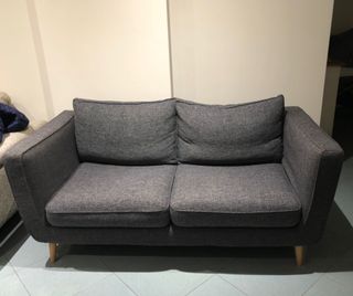 Divano 2 posti grigio scuro