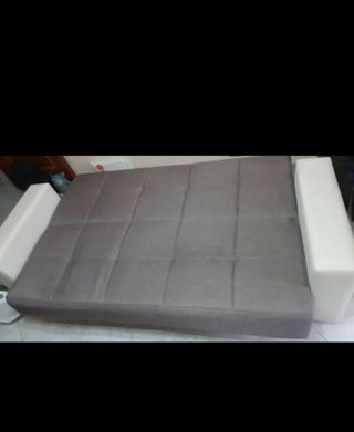 Divano letto 3 posti. Con cassetto