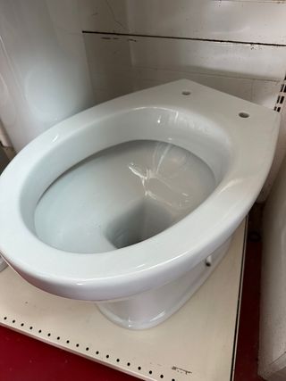 Water scarico a pavimento